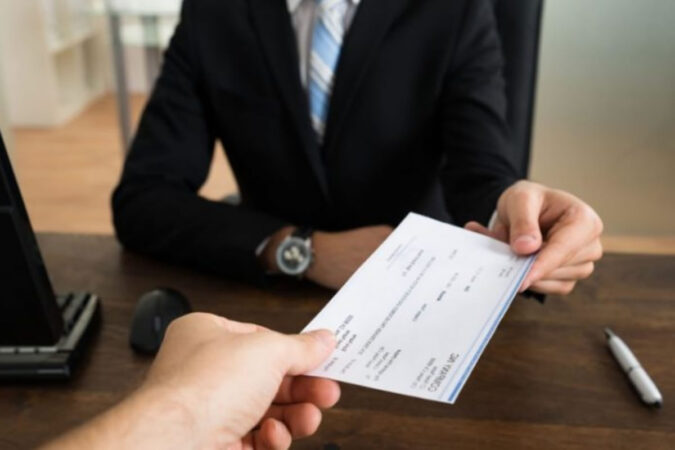 El pagaré: definición, formato y ventajas y desventajas